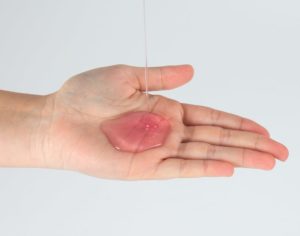 Los 5 Beneficios del champú de cebolla para tu cabello | Tahe